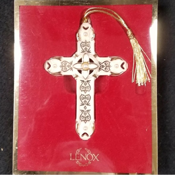 Lenox | Holiday | Lenox Florentine Pearl Cross | Poshmark